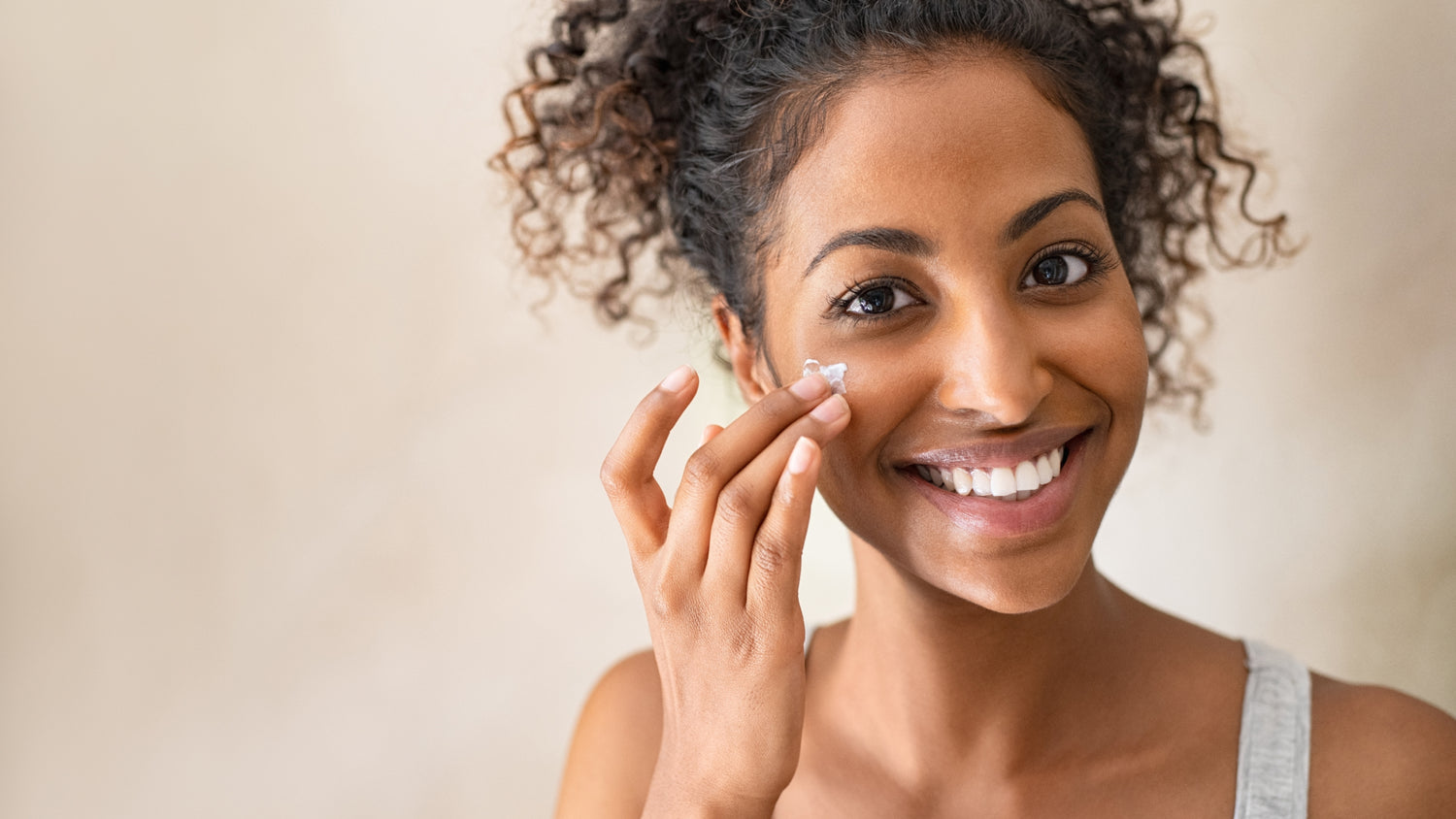 How To Hydrate Your Skin & Retain Moisture - Honeyskin